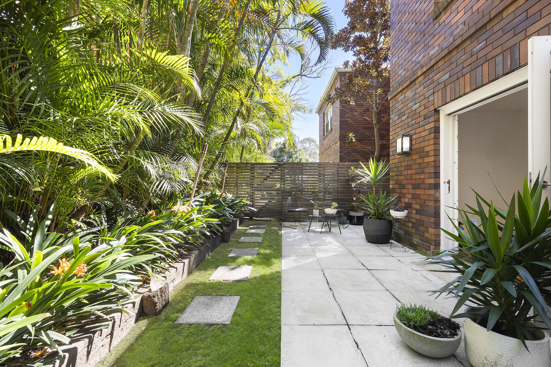 6 330 Edgecliff Road Woollahra NSW 2025 6 330 Edgecliff Road Woollahra NSW 2025