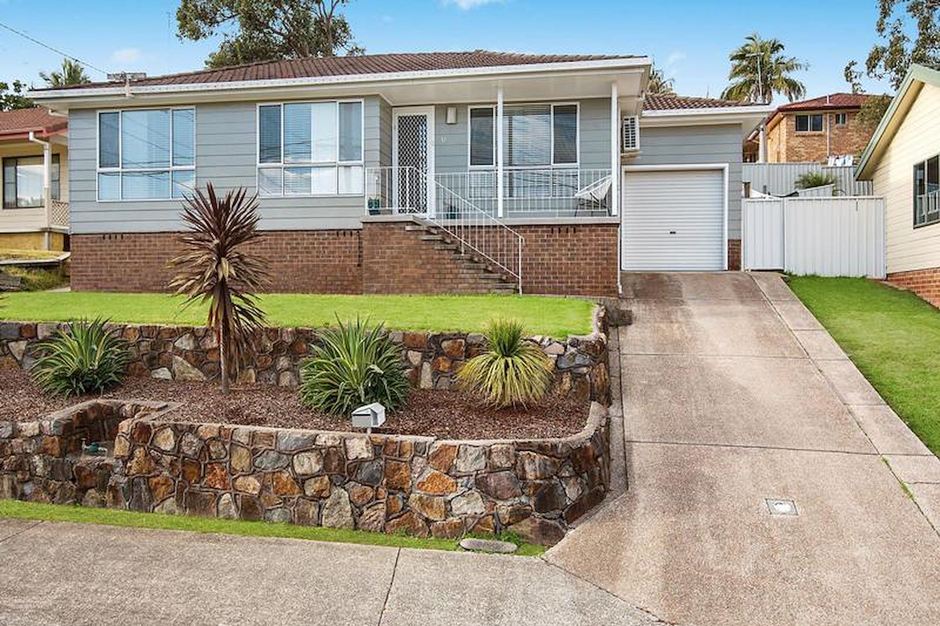 11 Lawson Road Macquarie Hills NSW 2285 11 Lawson Road Macquarie Hills NSW 2285