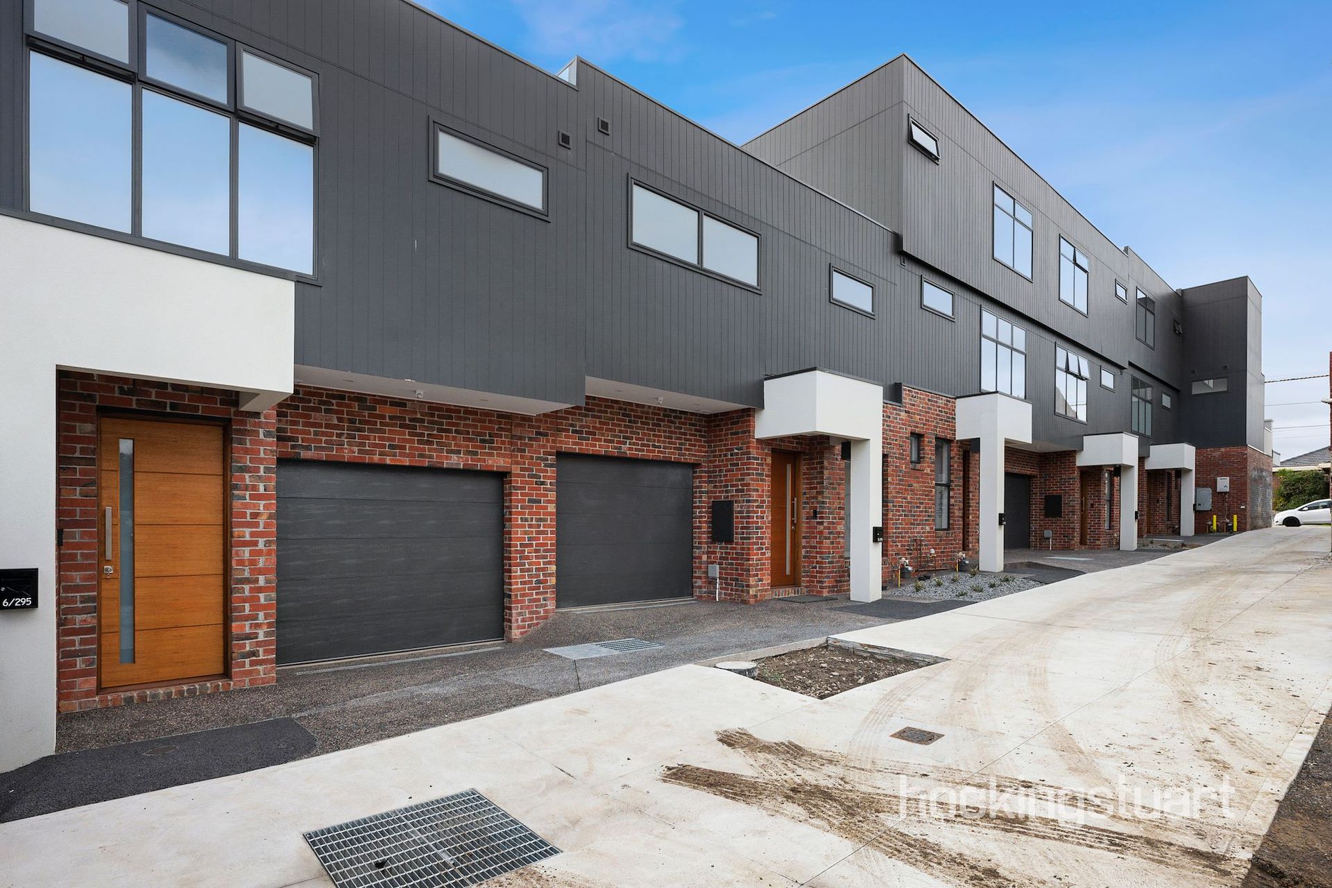 5 6 295 Gilbert Road 5-6-295-gilbert-road